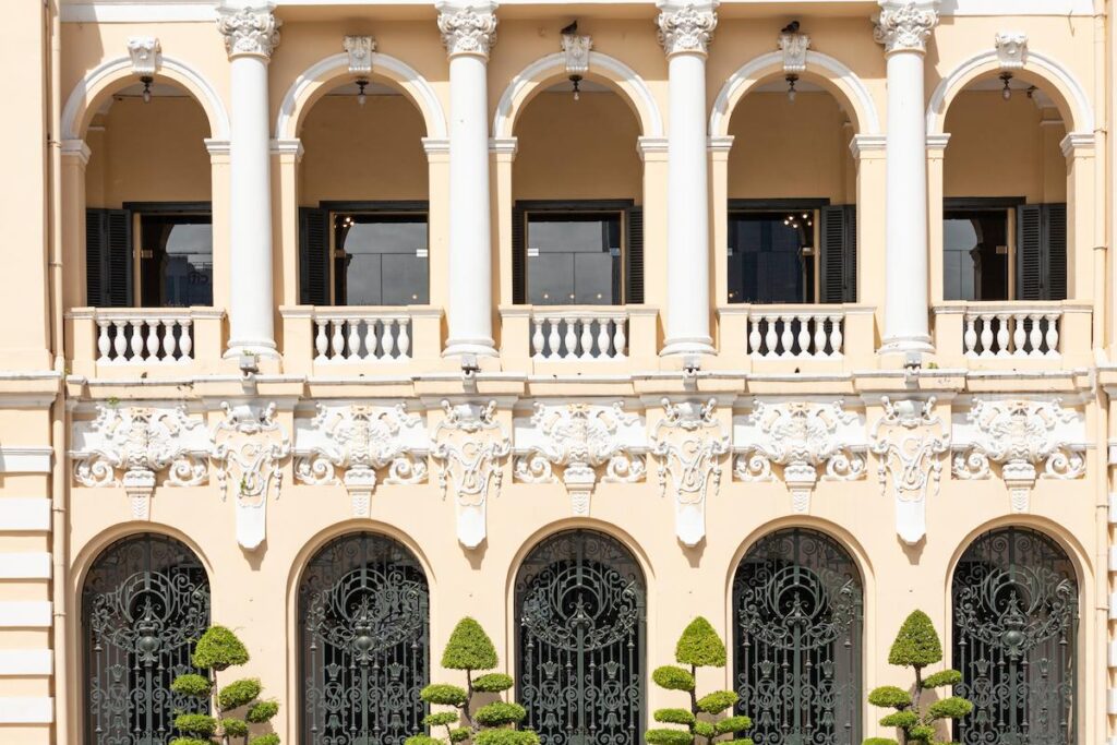 Bộ ảnh chụp UBND TP Hồ Chí Minh - Di tích kiến trúc nghệ thuật cấp quốc ...